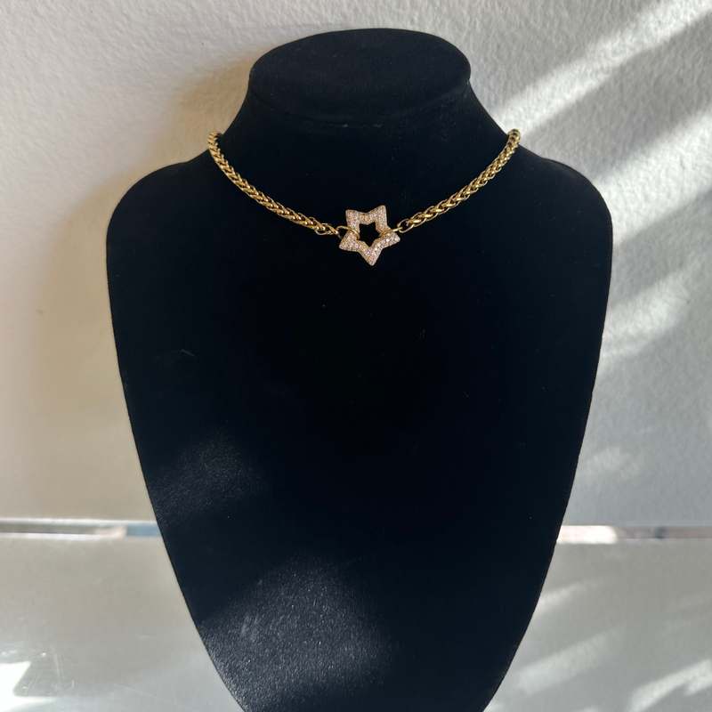 Serena Star Choker